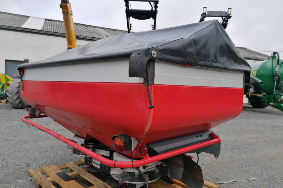 Vicon Twin Spinner Fertiliser Spreader 1.7T | Farmers Market